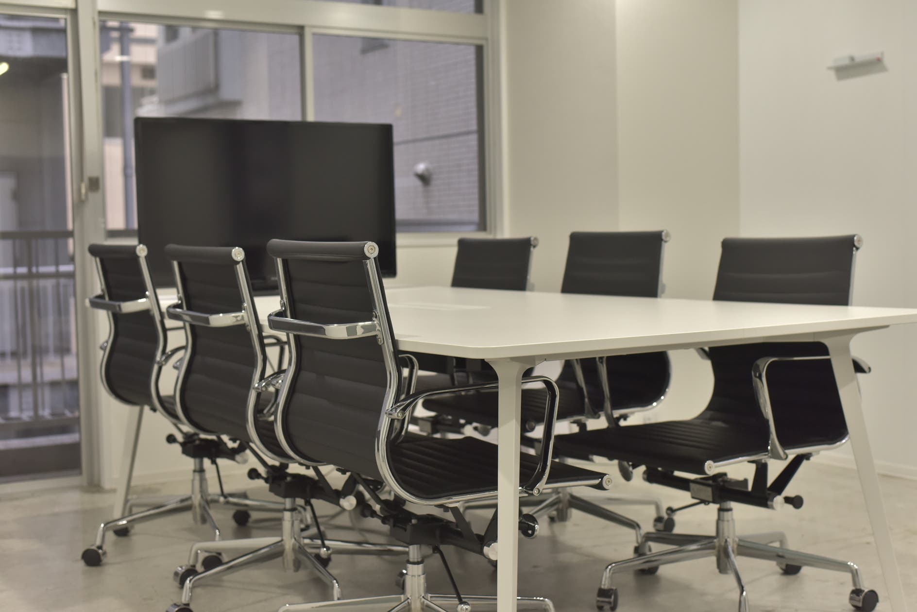 【貸し会議室】北四番丁駅徒歩3分 / Wi-Fi(光回線) / 電源完備/飲食可の写真3