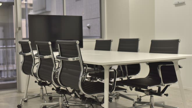 【貸し会議室】北四番丁駅徒歩3分 / Wi-Fi(光回線) / 電源完備/飲食可の写真3