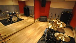 【音楽スタジオ】北千住駅徒歩5分!24時間営業・年中無休のスタジオ/1時間単位の写真2