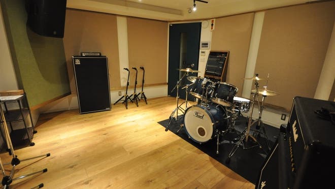 【音楽スタジオ】新松戸駅徒歩3分!24時間営業・年中無休のスタジオ/1時間単位の写真1