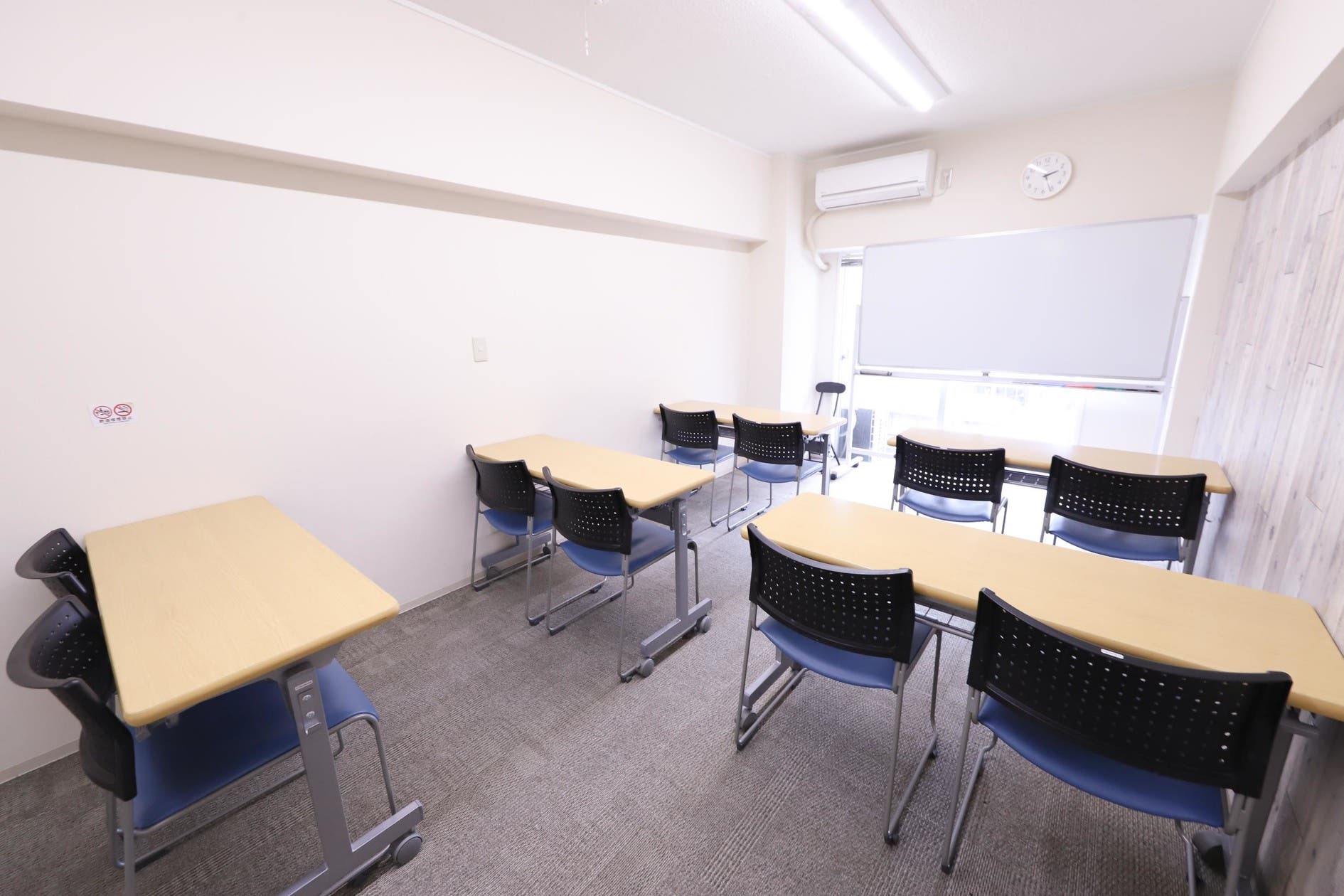 【池袋駅39番出口3分！13名利用可！】完全個室！綺麗な室内！ホワイトボード完備！コモンズ会議室 南池袋の写真13