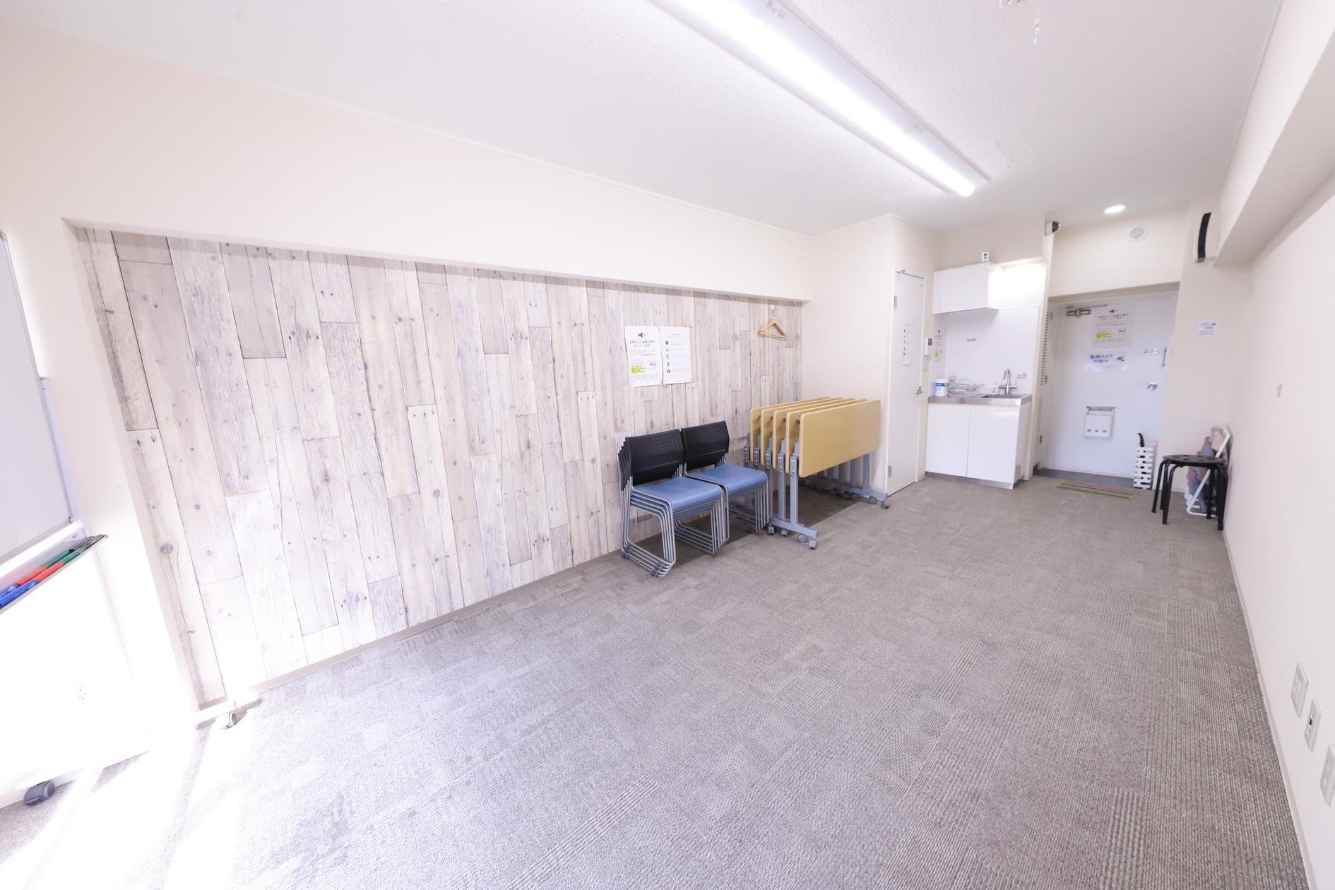 【池袋駅39番出口3分！13名利用可！】完全個室！綺麗な室内！ホワイトボード完備！コモンズ会議室 南池袋の写真18