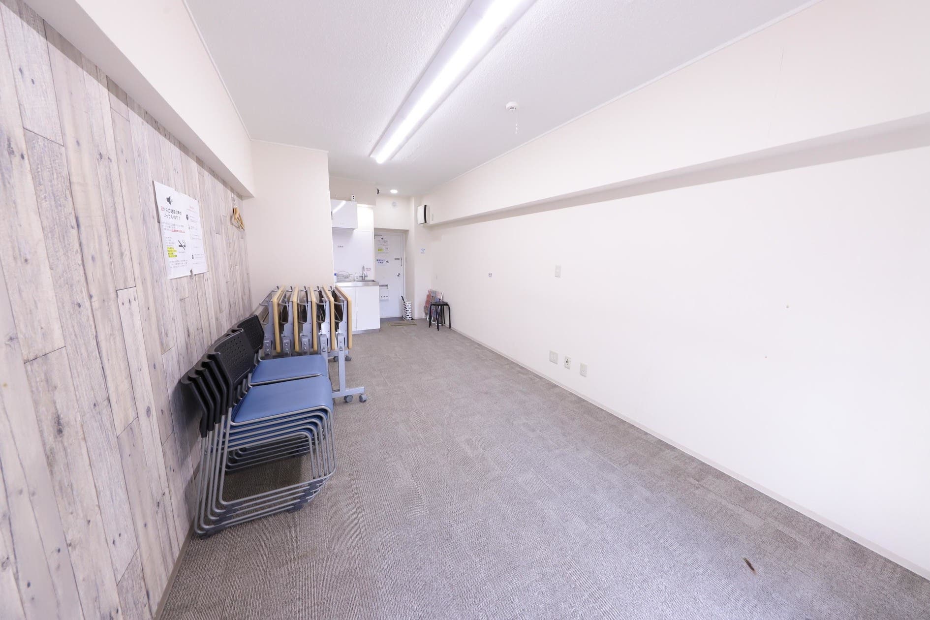 【池袋駅39番出口3分！13名利用可！】完全個室！綺麗な室内！ホワイトボード完備！コモンズ会議室 南池袋の写真19