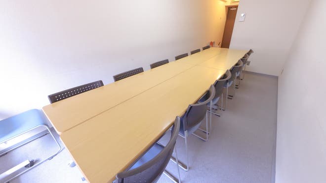 【新宿駅D5出口30秒!13名利用可!】完全個室!綺麗な室内!ホワイトボード完備!コモンズ会議室 新宿西口の写真5