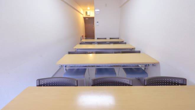 【新宿駅D5出口30秒!13名利用可!】完全個室!綺麗な室内!ホワイトボード完備!コモンズ会議室 新宿西口の写真12