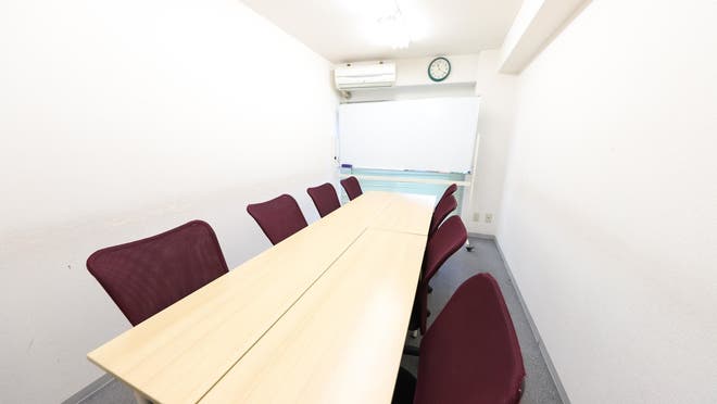 【新宿駅新南口1分!新宿三丁目駅E6出口30秒!10名利用可!】WiFi・ホワイトボード全て無料!コモンズ会議室 新宿高島屋前の写真3