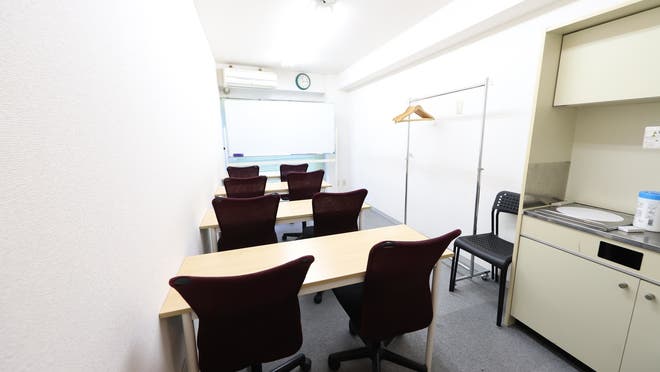 【新宿駅新南口1分!新宿三丁目駅E6出口30秒!10名利用可!】WiFi・ホワイトボード全て無料!コモンズ会議室 新宿高島屋前の写真10
