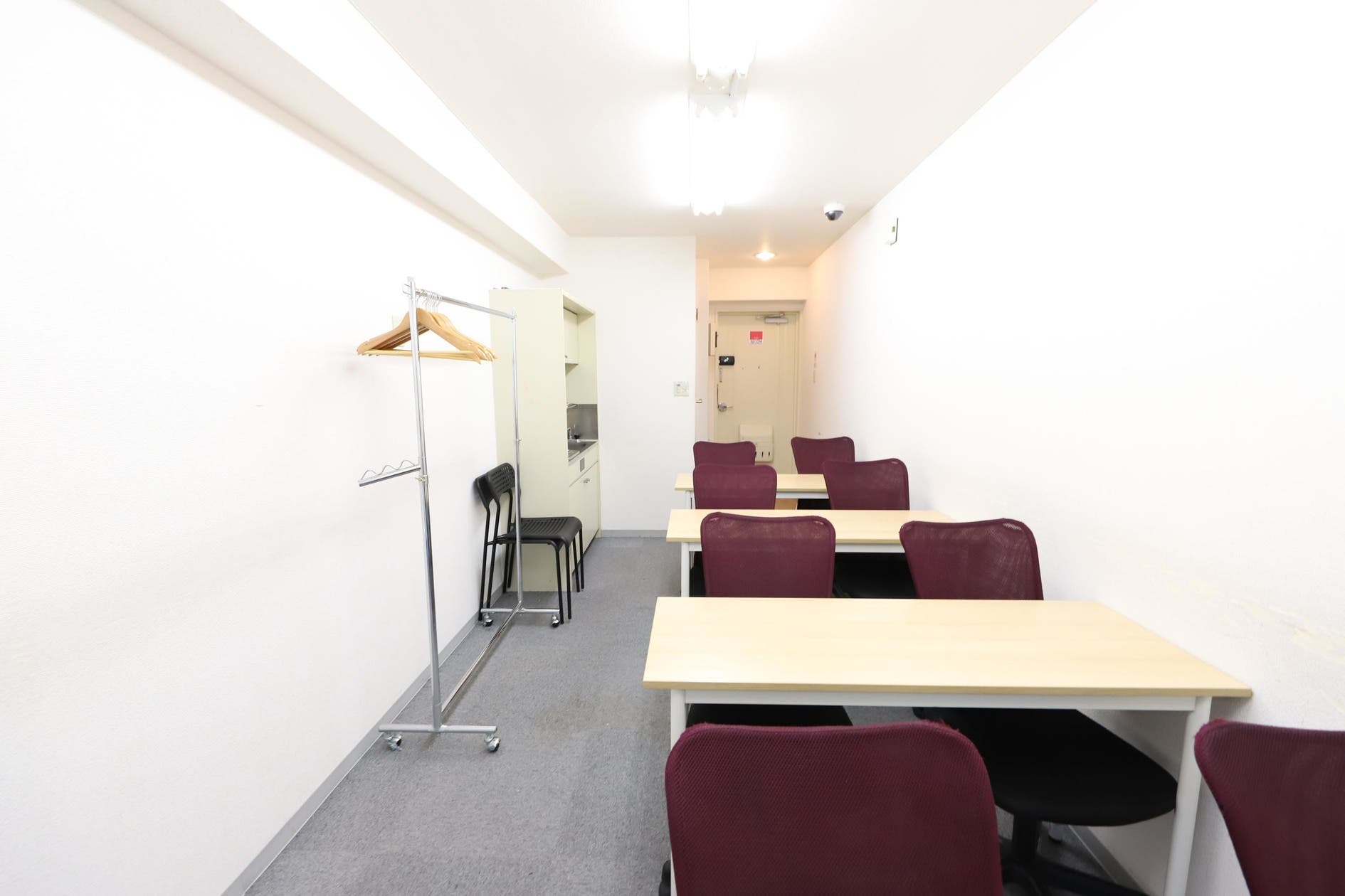 【新宿駅新南口1分！新宿三丁目駅E6出口30秒！10名利用可！】WiFi・ホワイトボード全て無料！コモンズ会議室 新宿高島屋前の写真12