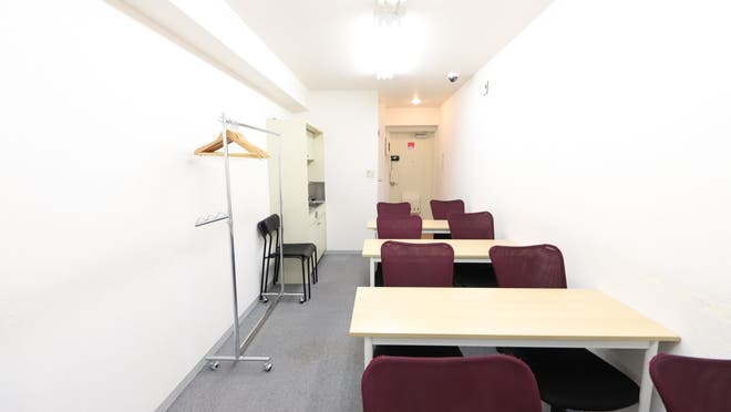 【新宿駅新南口1分!新宿三丁目駅E6出口30秒!10名利用可!】WiFi・ホワイトボード全て無料!コモンズ会議室 新宿高島屋前の写真12