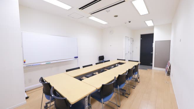 【田町駅三田口5分!三田駅A3出口4分!15名利用可】ホワイトボード完備!リモートワーク、WEB会議に!コモンズ会議室 田町三田の写真6