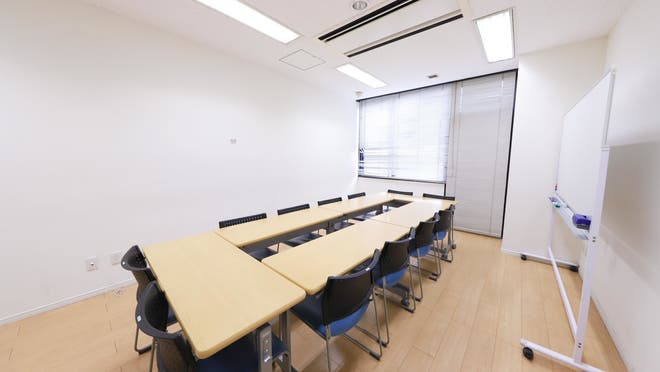 【田町駅三田口5分!三田駅A3出口4分!15名利用可】ホワイトボード完備!リモートワーク、WEB会議に!コモンズ会議室 田町三田の写真9