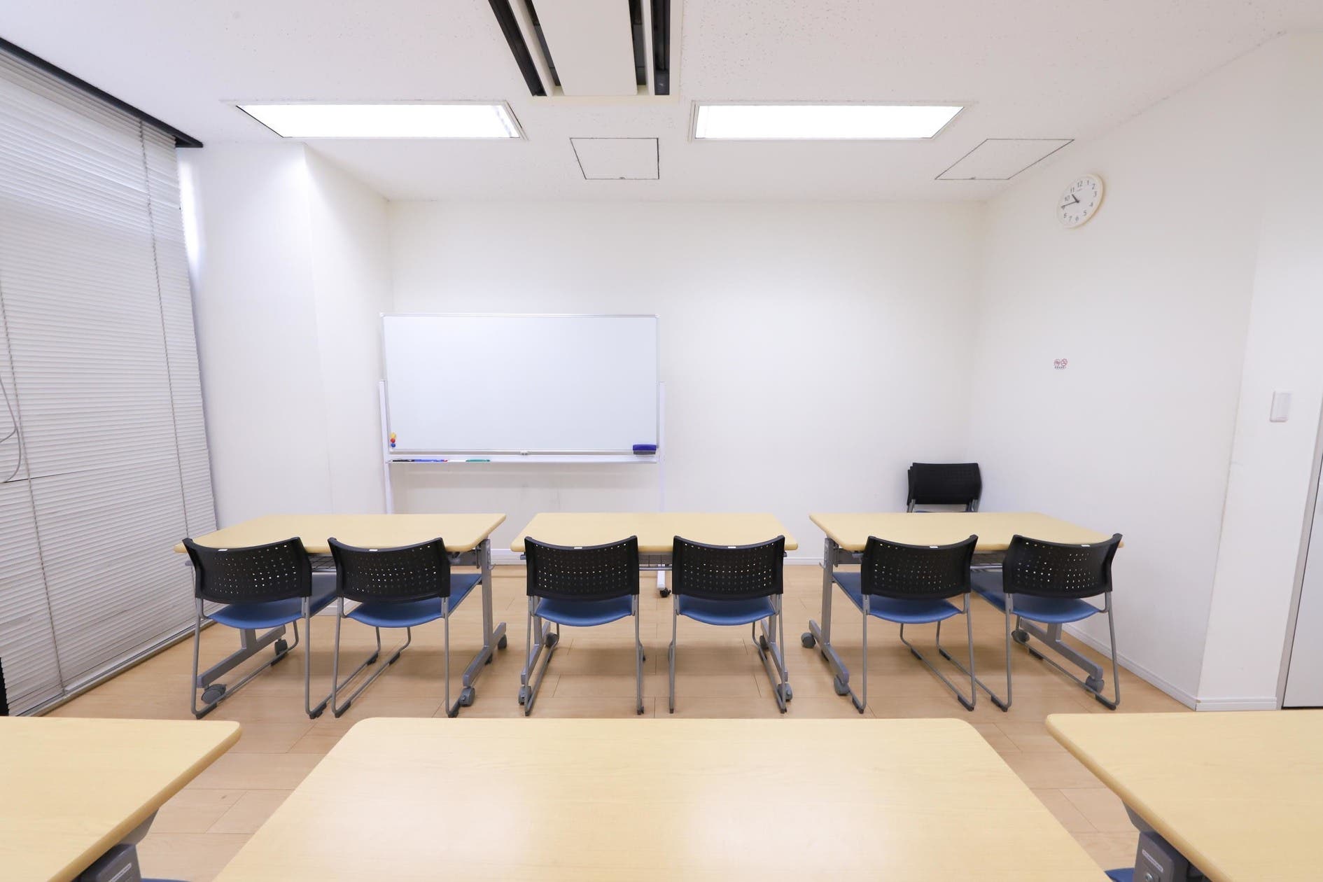 【田町駅三田口5分！三田駅A3出口4分！15名利用可】ホワイトボード完備！リモートワーク、WEB会議に！コモンズ会議室 田町三田の写真10