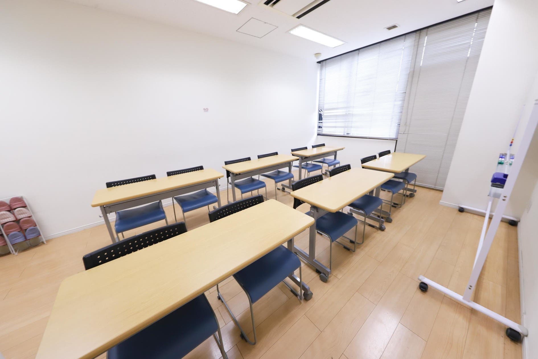 【田町駅三田口5分！三田駅A3出口4分！15名利用可】ホワイトボード完備！リモートワーク、WEB会議に！コモンズ会議室 田町三田の写真12