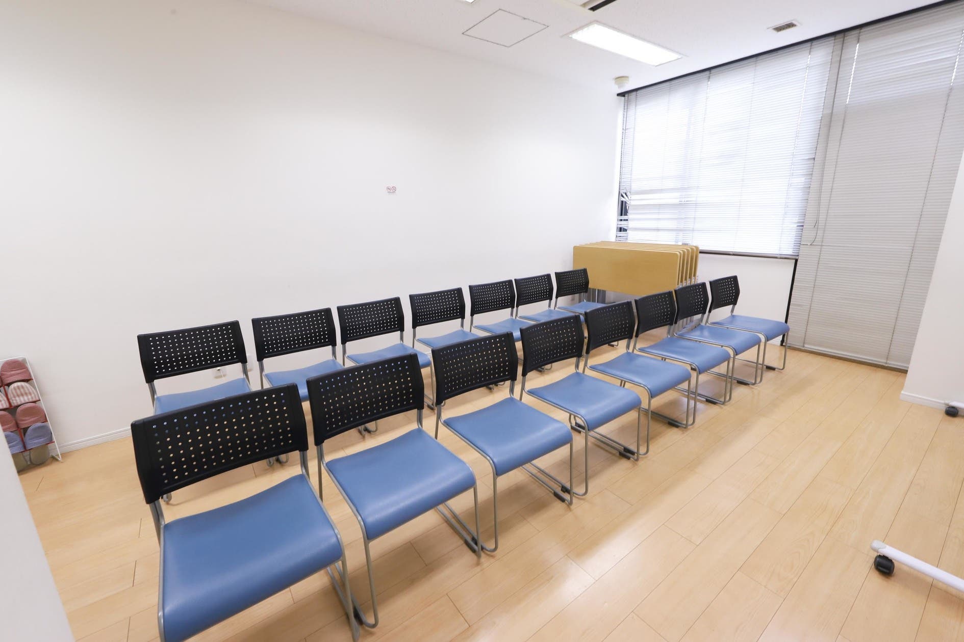 【田町駅三田口5分！三田駅A3出口4分！15名利用可】ホワイトボード完備！リモートワーク、WEB会議に！コモンズ会議室 田町三田の写真15