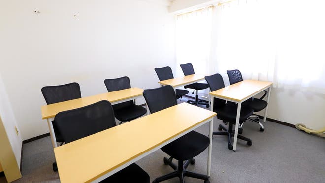 【特別価格!池袋駅5分!12名利用可!】完全個室!綺麗な室内!ホワイトボード完備!コモンズ会議室 池袋東口の写真8