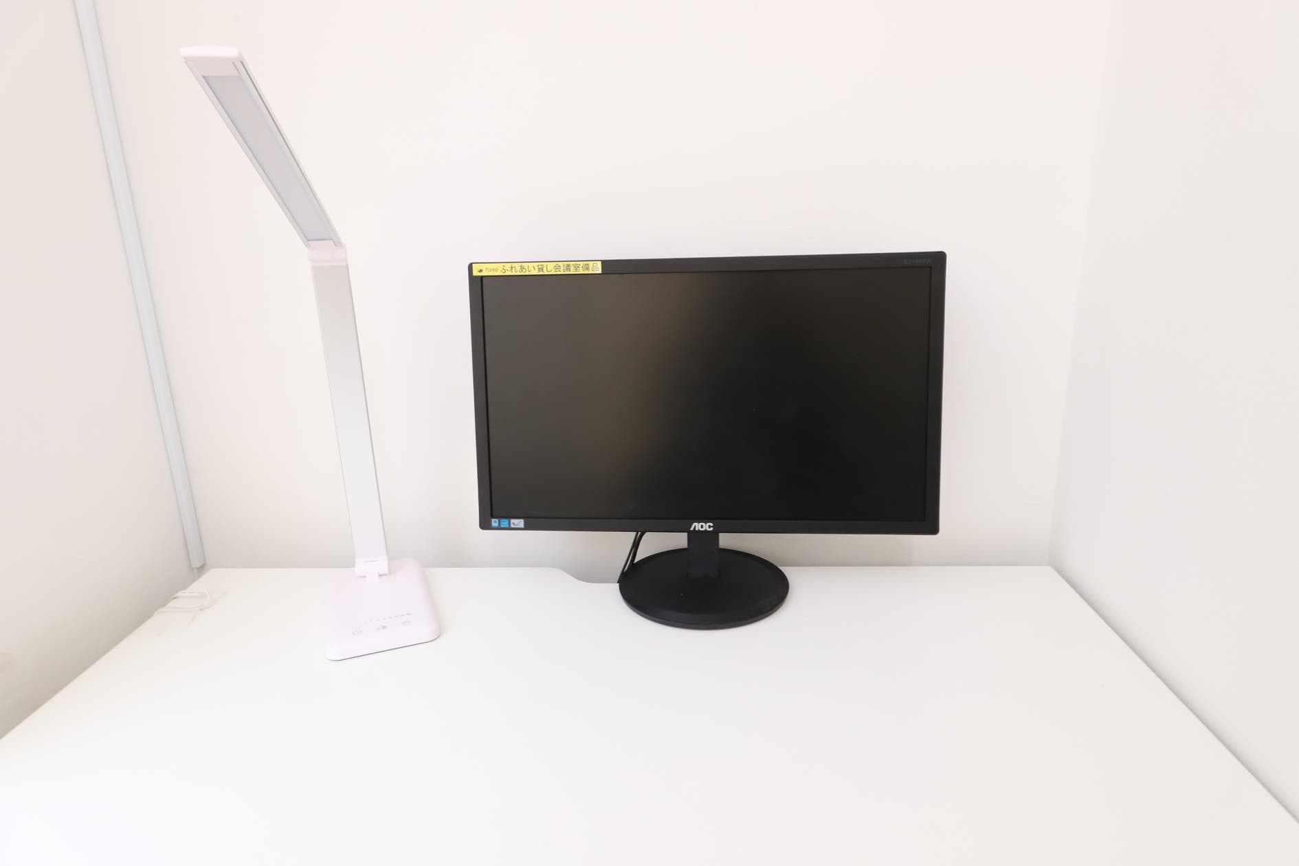 【品川駅徒歩3分！】3名様までの個室利用に！WiFi・モニター完備！エレベーターあり！土足OK！ふれあい貸し会議室 品川No24の写真16