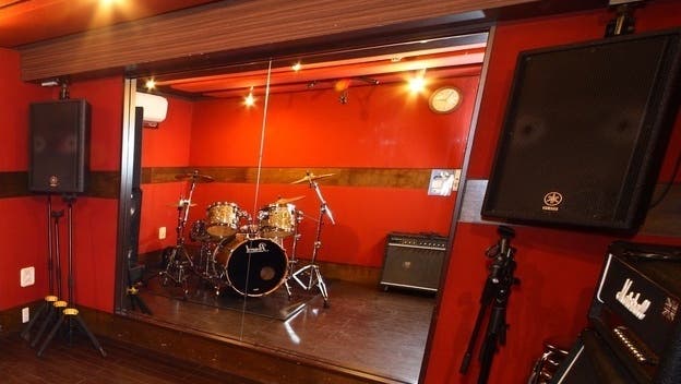 【音楽スタジオ】新松戸駅徒歩3分!24時間営業・年中無休のスタジオ/1時間単位の写真3
