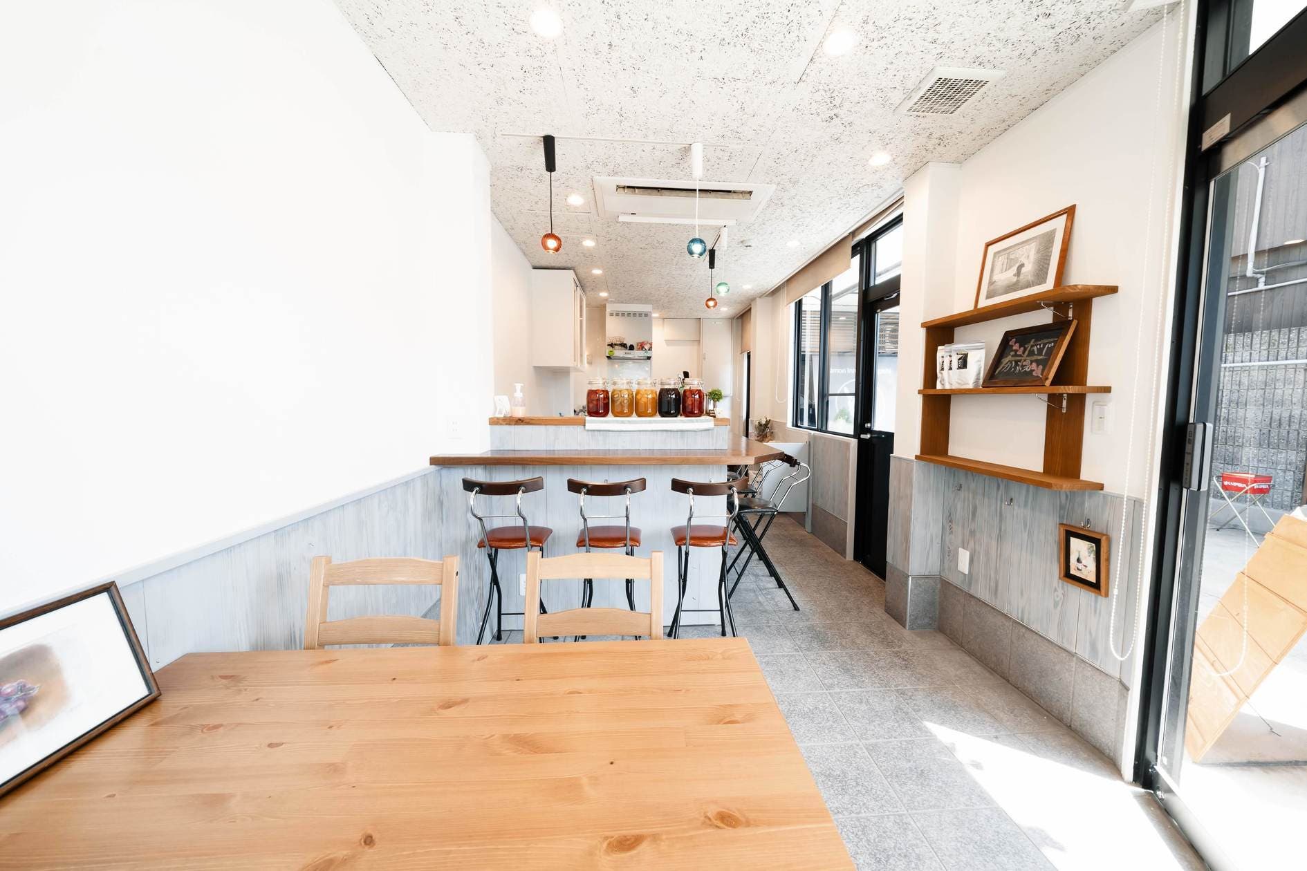 京都駅から徒歩圏内、お洒落なレンタルカフェスペース ~撮影会、イベント、交流会、女子会、ママ会利用可~の写真7