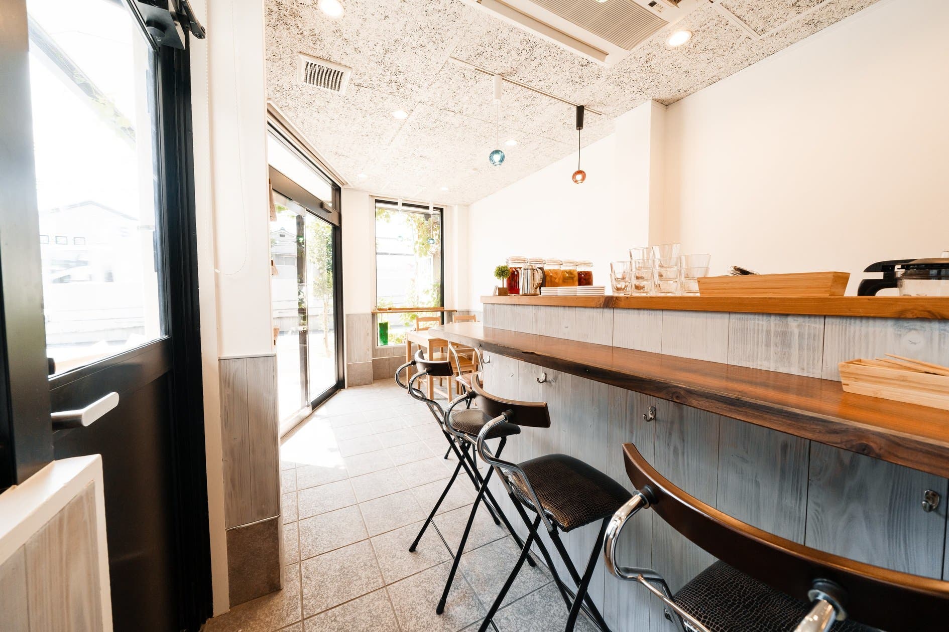 京都駅から徒歩圏内、お洒落なレンタルカフェスペース ~撮影会、イベント、交流会、女子会、ママ会利用可~の写真9