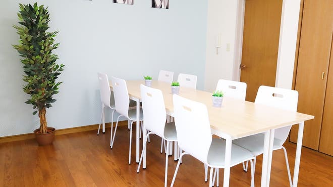 【柏駅4分!12名利用可!】3/20オープン!WiFi・プロジェクター・ホワイトボード全て無料!ふれあい貸し会議室 柏Bの写真1