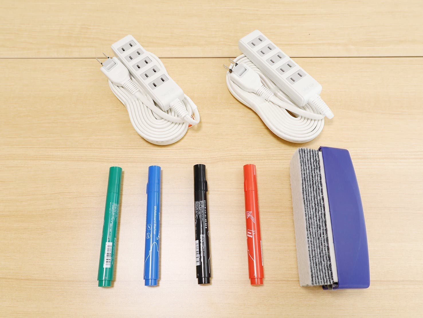 【柏駅4分！12名利用可！】3/20オープン！WiFi・プロジェクター・ホワイトボード全て無料！ふれあい貸し会議室 柏Bの写真9