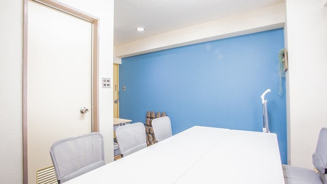 【新宿三丁目駅E2出口1分!新宿駅6分!8名】完全個室!綺麗な室内!WiFi・ホワイトボード全て無料!コモンズ会議室 新宿三丁目の写真4