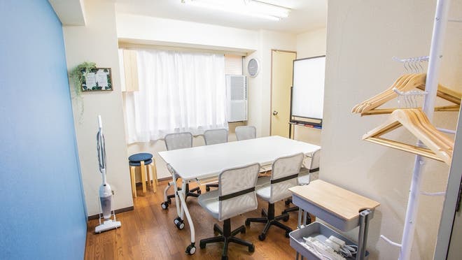 【新宿三丁目駅E2出口1分!新宿駅6分!8名】完全個室!綺麗な室内!WiFi・ホワイトボード全て無料!コモンズ会議室 新宿三丁目の写真13