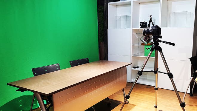 小田原駅前レンタルスペース。NURO光(超高速Wifi)大型モニター・プロジェクター完備。生産性爆上げ環境を。の写真6