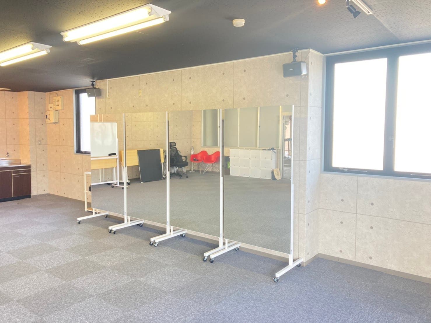 駐車場完備 【24時間ダンスができるスタジオ】当日予約//1時間からご利用OK!//大型鏡//Free Wi-Fiの写真6