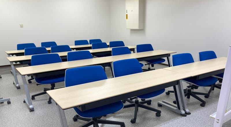 Office TAKASAKI BASE 第１会議室16席(1~16名)