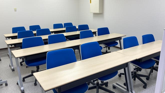 Office TAKASAKI BASE 第1会議室16席(1~16名)の写真1