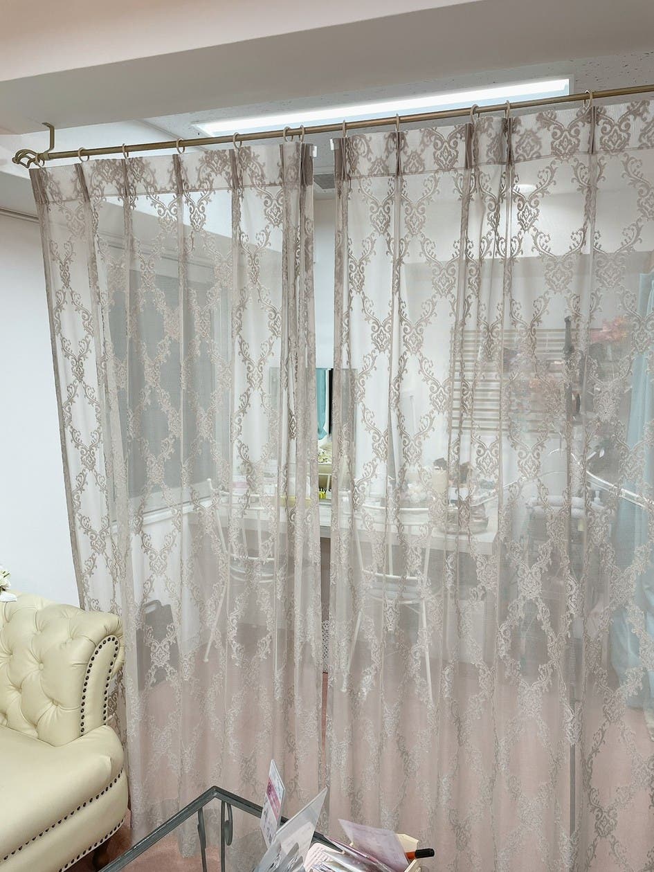 自然光の入るヘアセットブース！ヘアメイク・メイクレッスン・ネイル・パーソナルカラー診断・パウダールーム利用に！の写真10