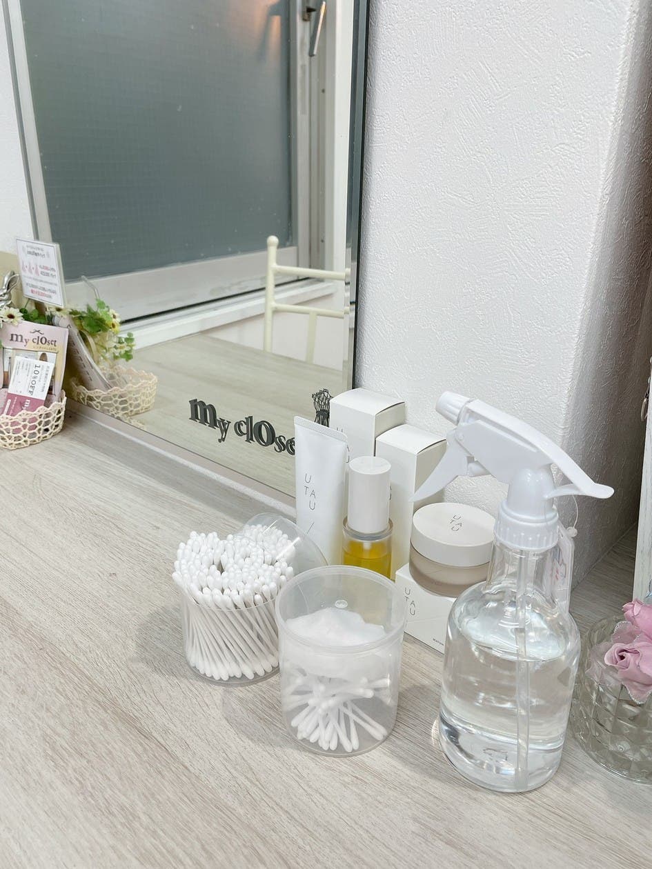 自然光の入るヘアセットブース！ヘアメイク・メイクレッスン・ネイル・パーソナルカラー診断・パウダールーム利用に！の写真8