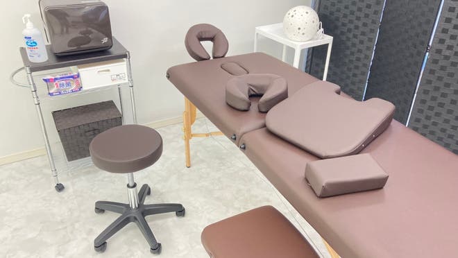 西鉄久留米駅3分★1時間からご利用可能★無料備品充実★出張エステ//ネイル//整体//独立を応援する【ブーン久留米】の写真1