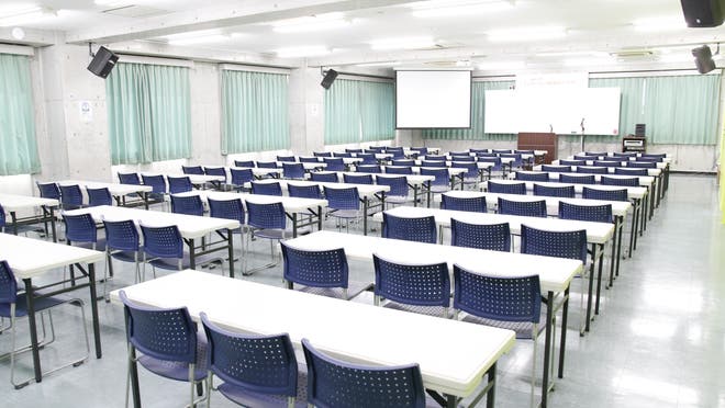 【小禄駅徒歩2分】定員90+α名!プロジェクター含む備品・高速Wi-Fi無料!小禄701会議室の写真2