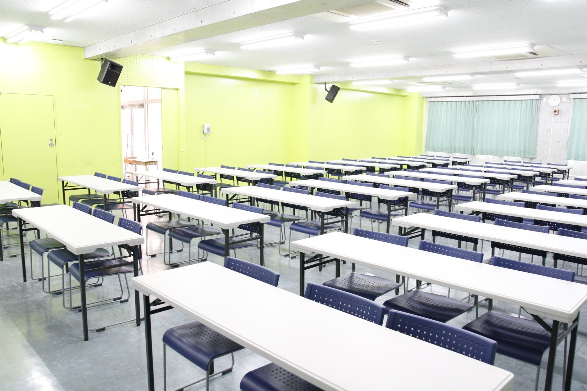 【小禄駅徒歩2分】定員90＋α名！プロジェクター含む備品・高速Wi-Fi無料！小禄701会議室の写真10