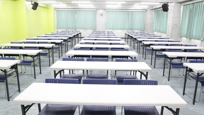 【小禄駅徒歩2分】定員90+α名!プロジェクター含む備品・高速Wi-Fi無料!小禄701会議室の写真4