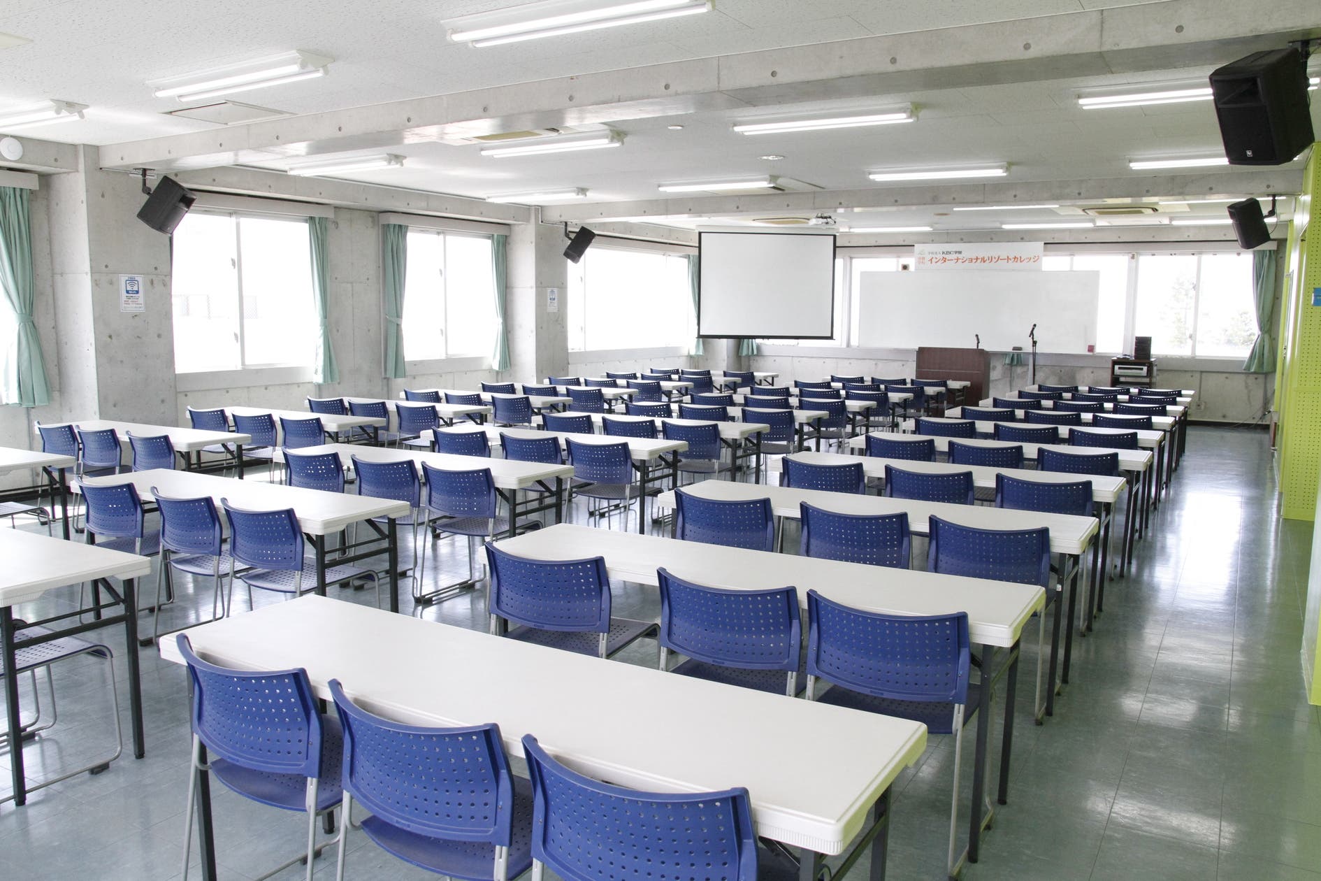 【小禄駅徒歩2分】定員90＋α名！プロジェクター含む備品・高速Wi-Fi無料！小禄701会議室の写真14