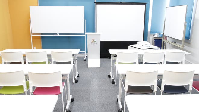 【小禄駅徒歩2分】定員18+α名!プロジェクター含む備品・高速Wi-Fi無料!小禄702会議室の写真10