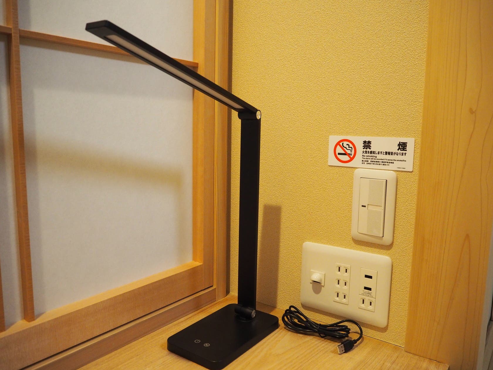 デスク完備・無料託児付きワーケーション／四条烏丸徒歩８分／京町家style【２階和室／共用バス・トイレ】の写真12