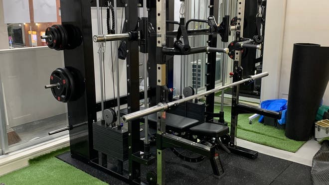 高性能ウェイトマシン付き芝生プライベートジム!パーソナルトレーニング・撮影・貸し切りトレーニングなどに!の写真2
