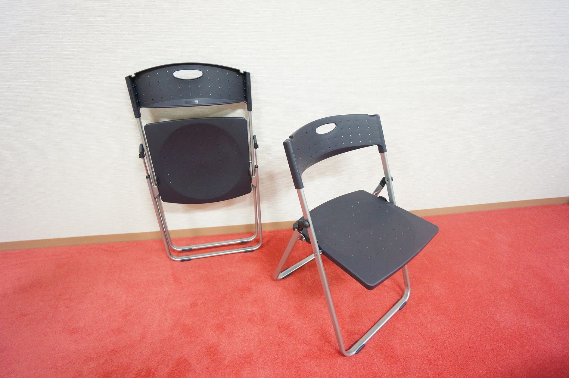 【レンタルスペース@名鉄 小牧駅①】5名収容♪光Wi-Fi/ワイドモニター無料！テレワーク/作業場所/Web会議/面談/商談の写真8