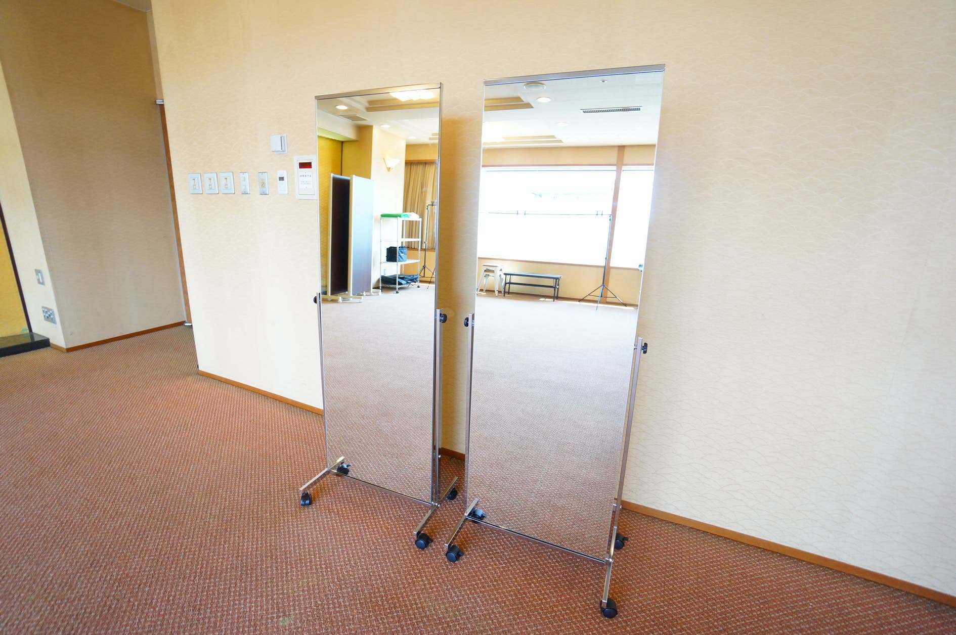 【レンタルスペース@名鉄 小牧駅②】36名収容♪光Wi-Fi/プロジェクタ/マイク無料！会議/セミナー/研修/撮影/動画配信の写真17