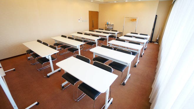 【レンタルスペース@名鉄 小牧駅③】20名収容♪光Wi-Fi/プロジェクタ無料!会議/セミナー/ワークショップの写真5