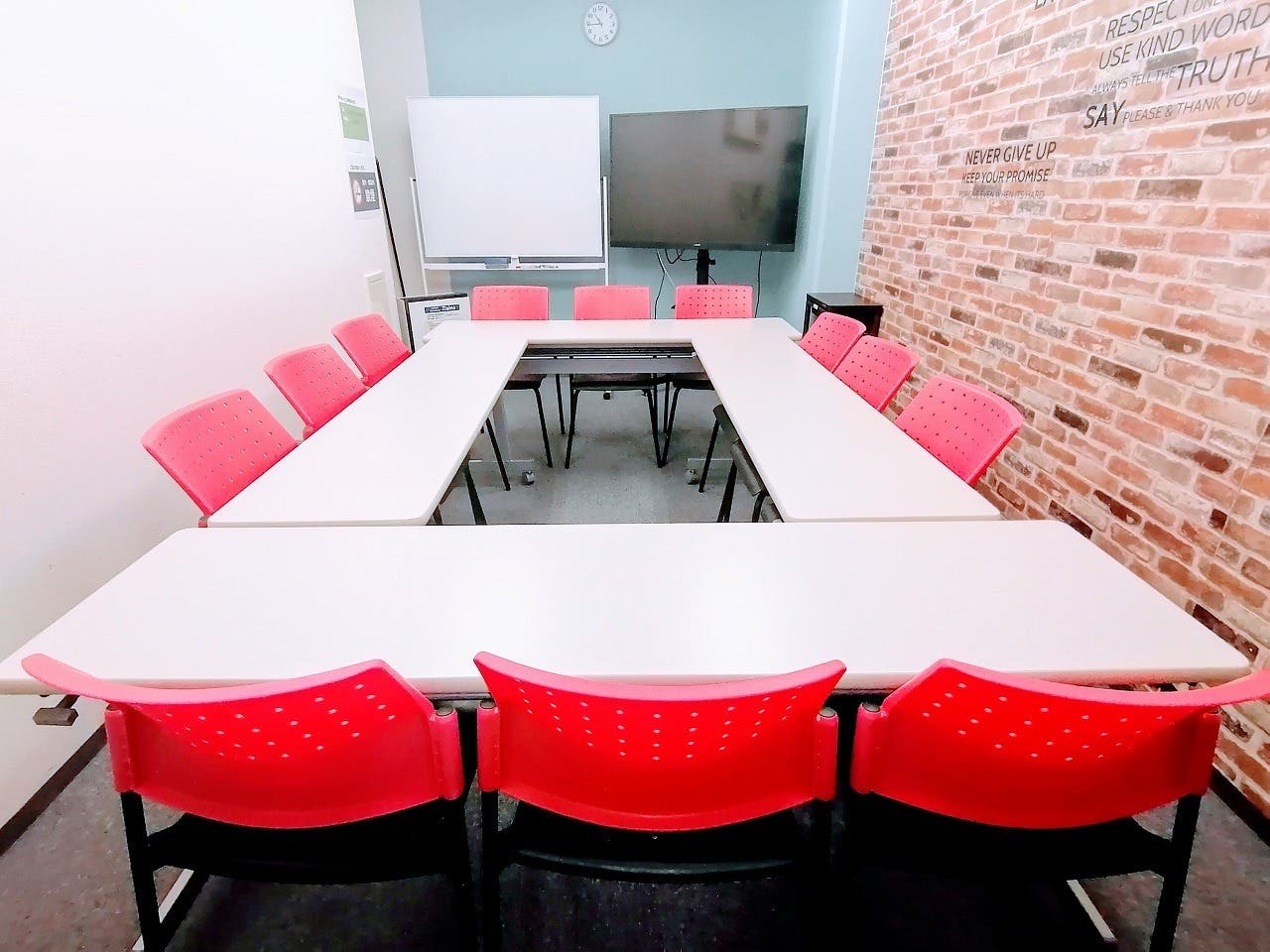 【秋葉原3分・12名】地下1階で音出しOK🎷ボドゲ🍀高速Wi-Fi・大型モニター全て無料【お気軽会議室#AKIBA】の写真8