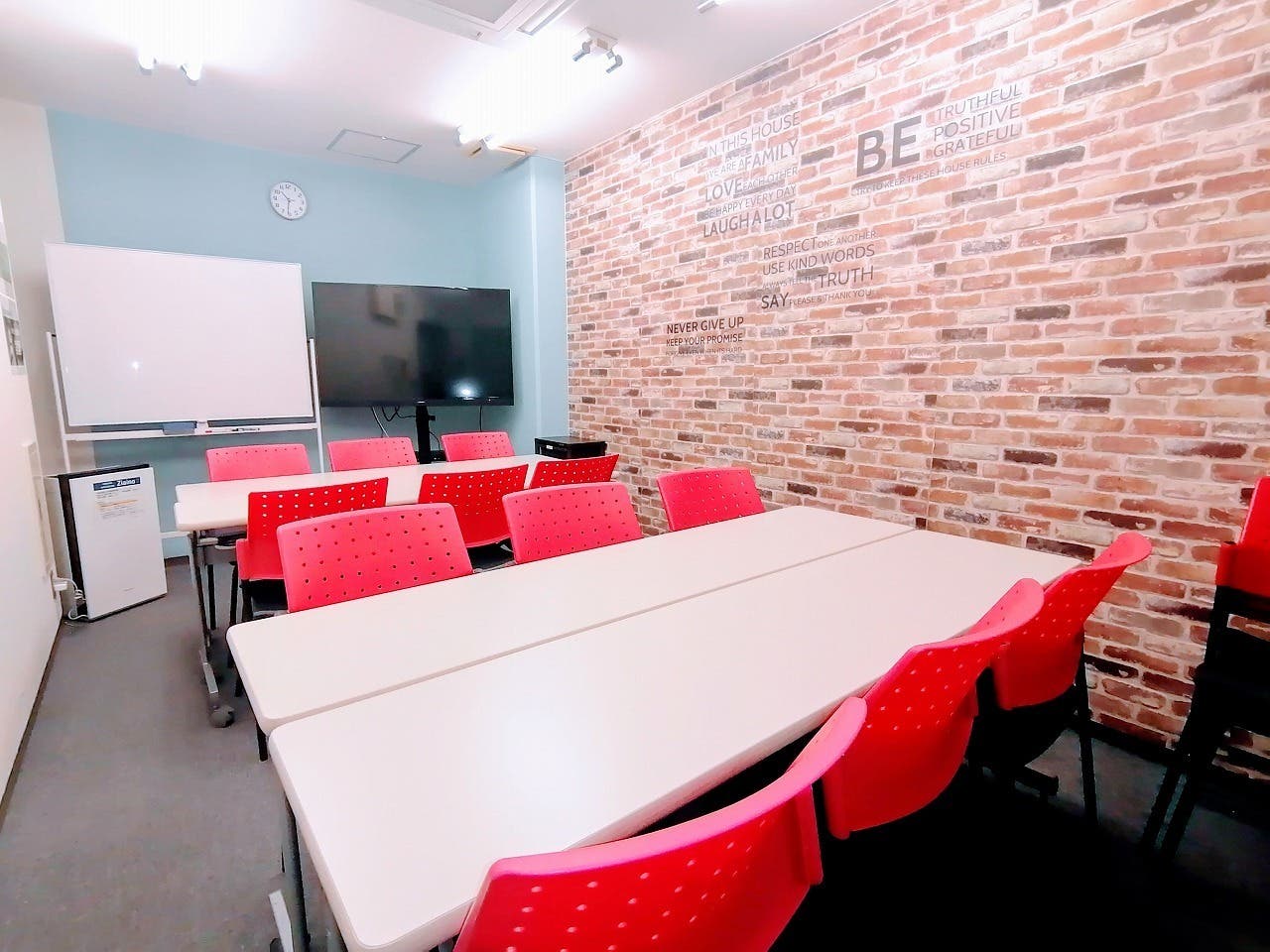 【秋葉原3分・12名】地下1階で音出しOK🎷ボドゲ🍀高速Wi-Fi・大型モニター全て無料【お気軽会議室#AKIBA】の写真9