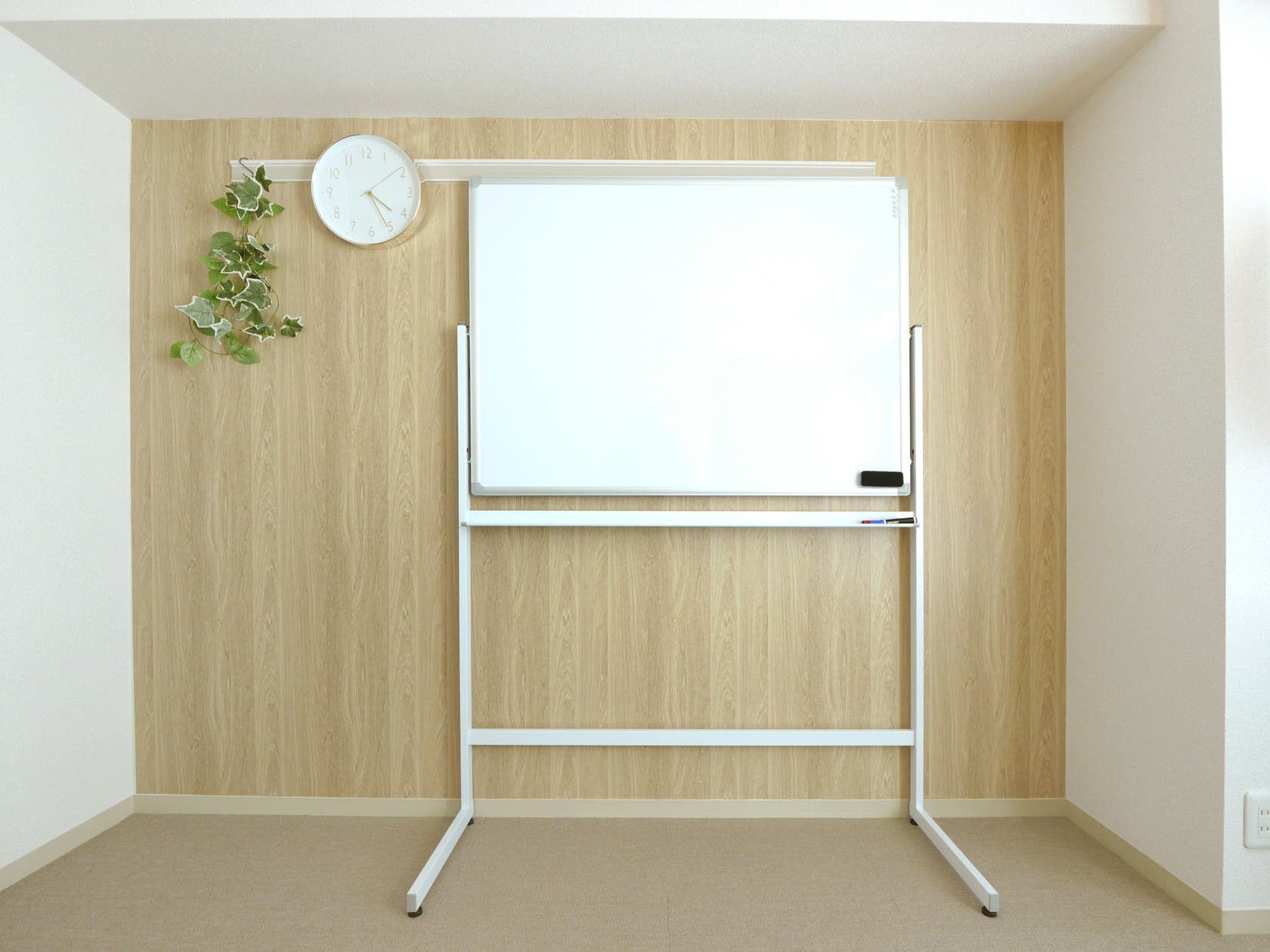 『口コミ4.8高評価!』『地域最安プライス』センター北駅徒歩１分！☆Wi-Fi＆モニター完備☆会議・リモートワークに最適♪の写真13