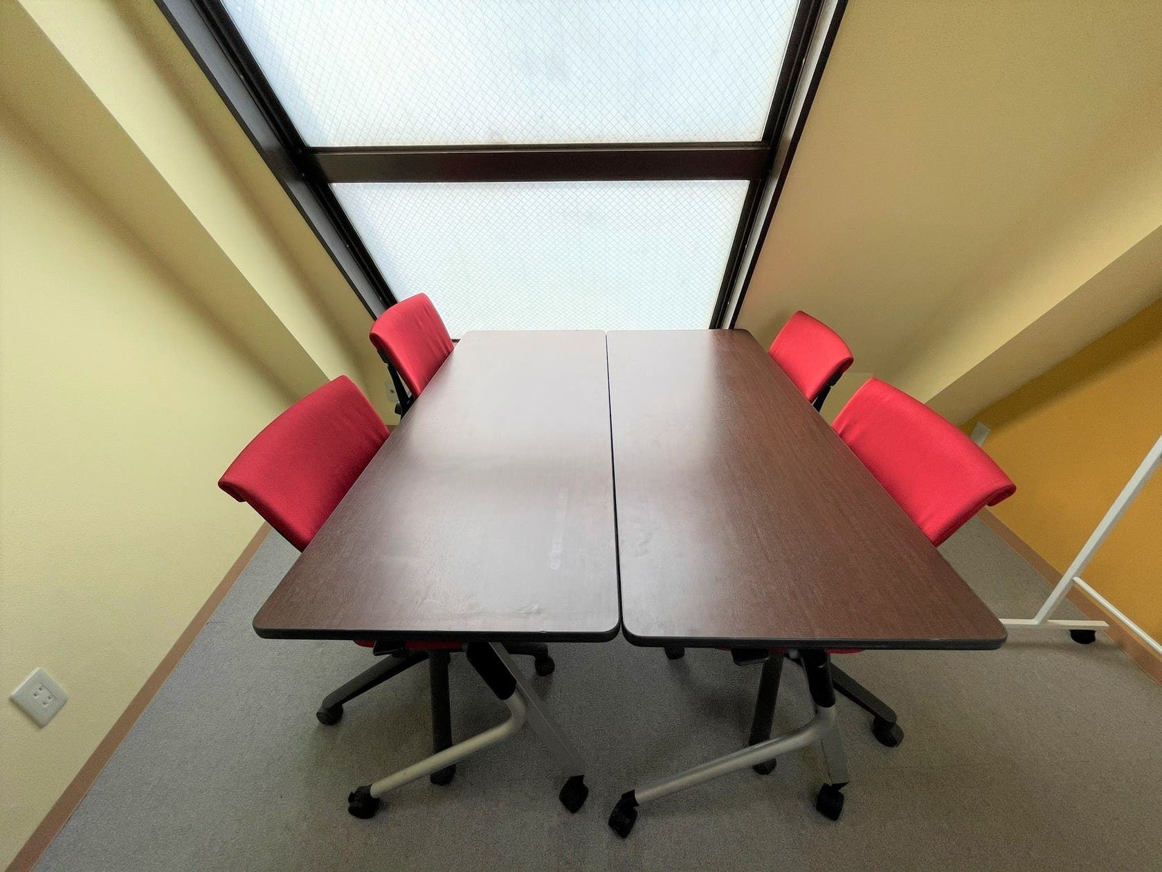 駅前会議室（5階）【リニューアルOPEN】会議室｜テレワーク｜ミーティングスペース｜駅近好立地の写真4