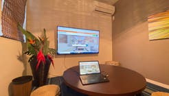 テレワークブース池袋104【少人数の会議やWEB会議に!Wi-FIあり】の写真2