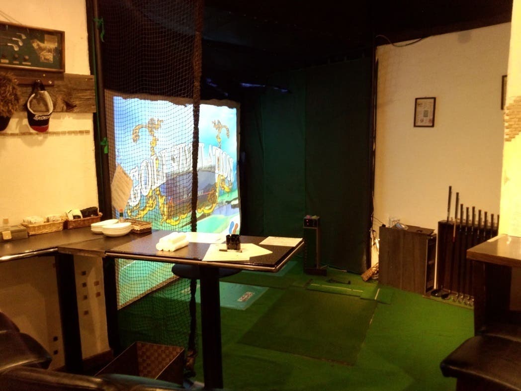 【赤坂駅近】ゴルフバーをイベントスペースで使える！みんなでゴルフパーティー！(ゴルフ　パーティー　撮影　イベント)の写真3